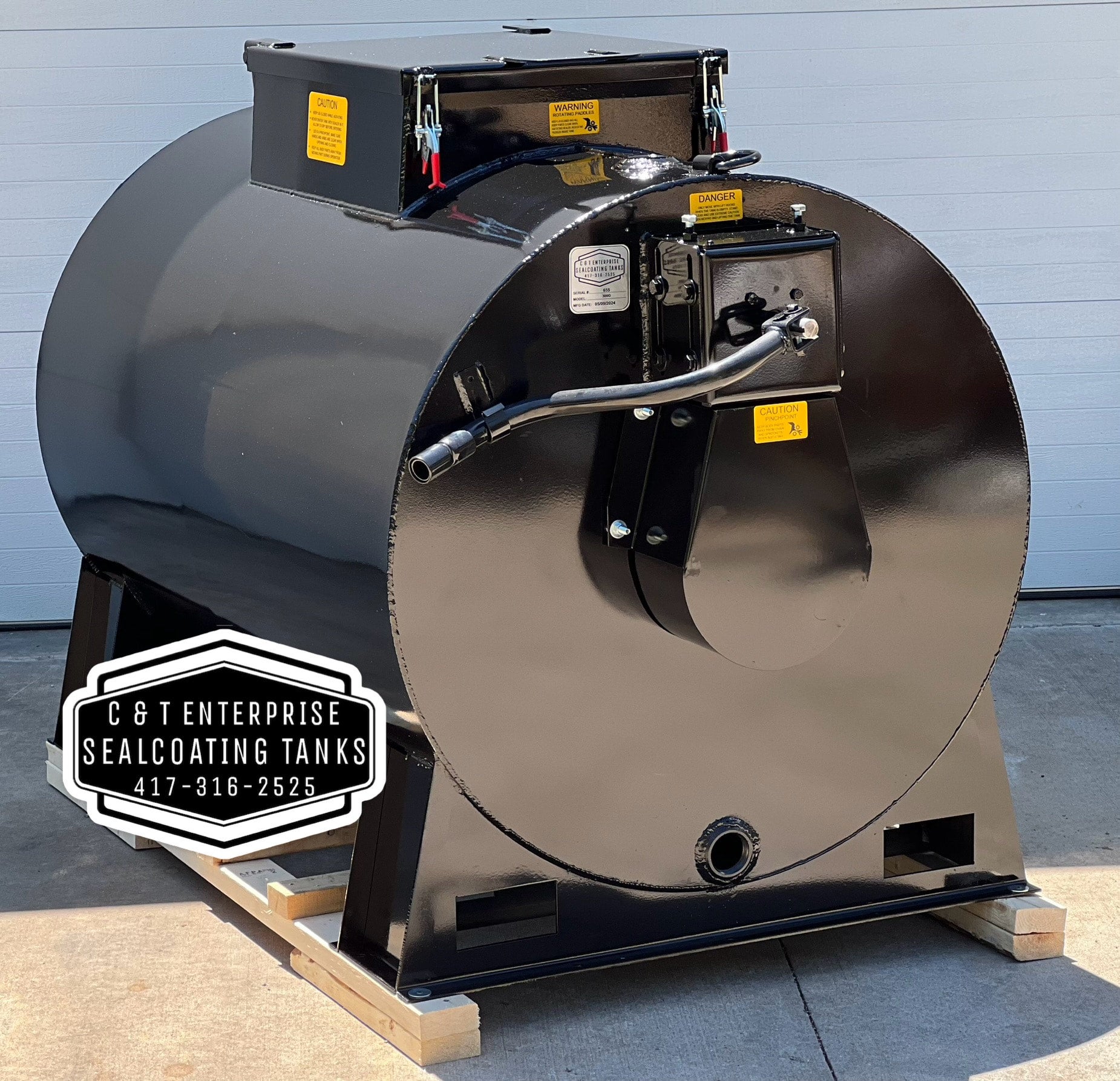 Maximize Asphalt Protection with Our 300 Gallon Sealcoat Tank - Durable ...